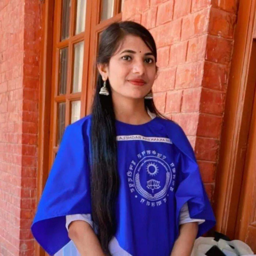 AKANKSHA BAGHEL AUTOBIOGRAPHY